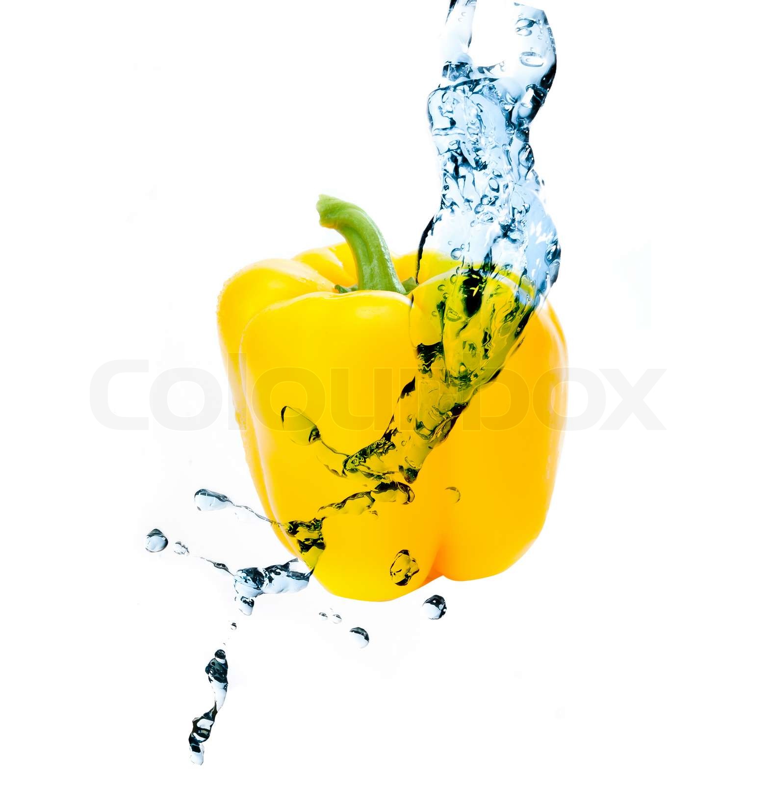 Pfeffer mit Wasser Spritzen | Stock Bild | Colourbox