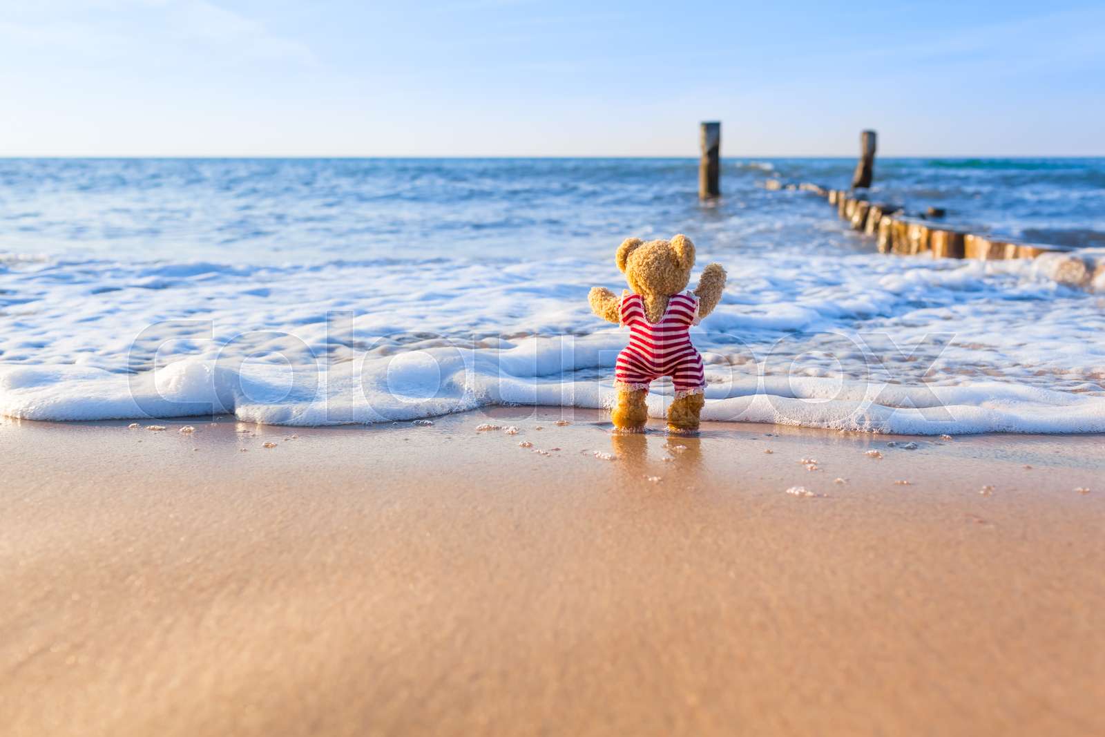 Summer Beach Pleasure | Stock Bild | Colourbox