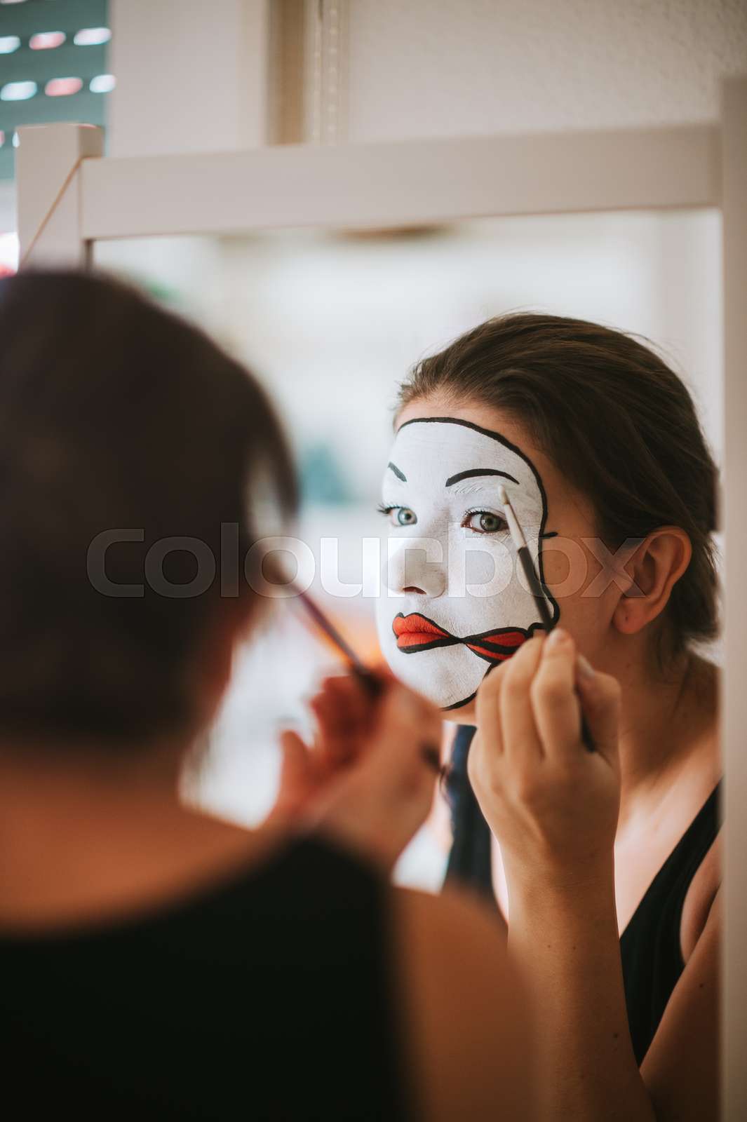 Pretty Mime Makeup