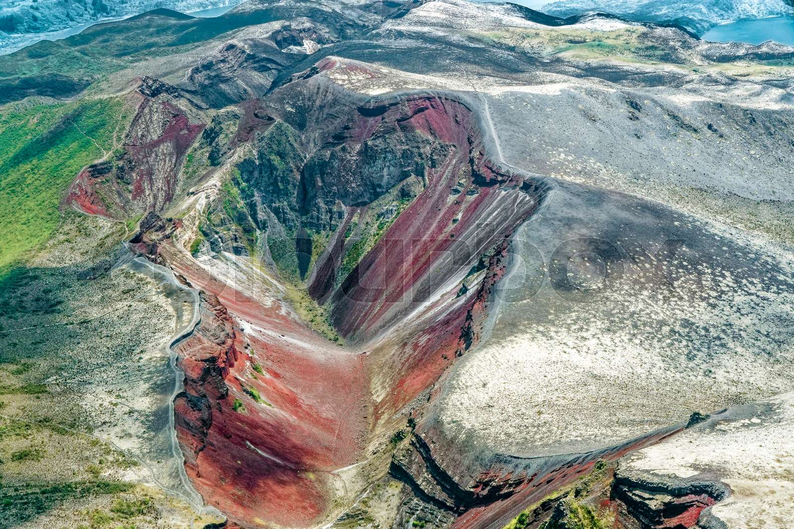 Mount Tarawera volcano in the Rotorua Lakes district of the Bay of ...