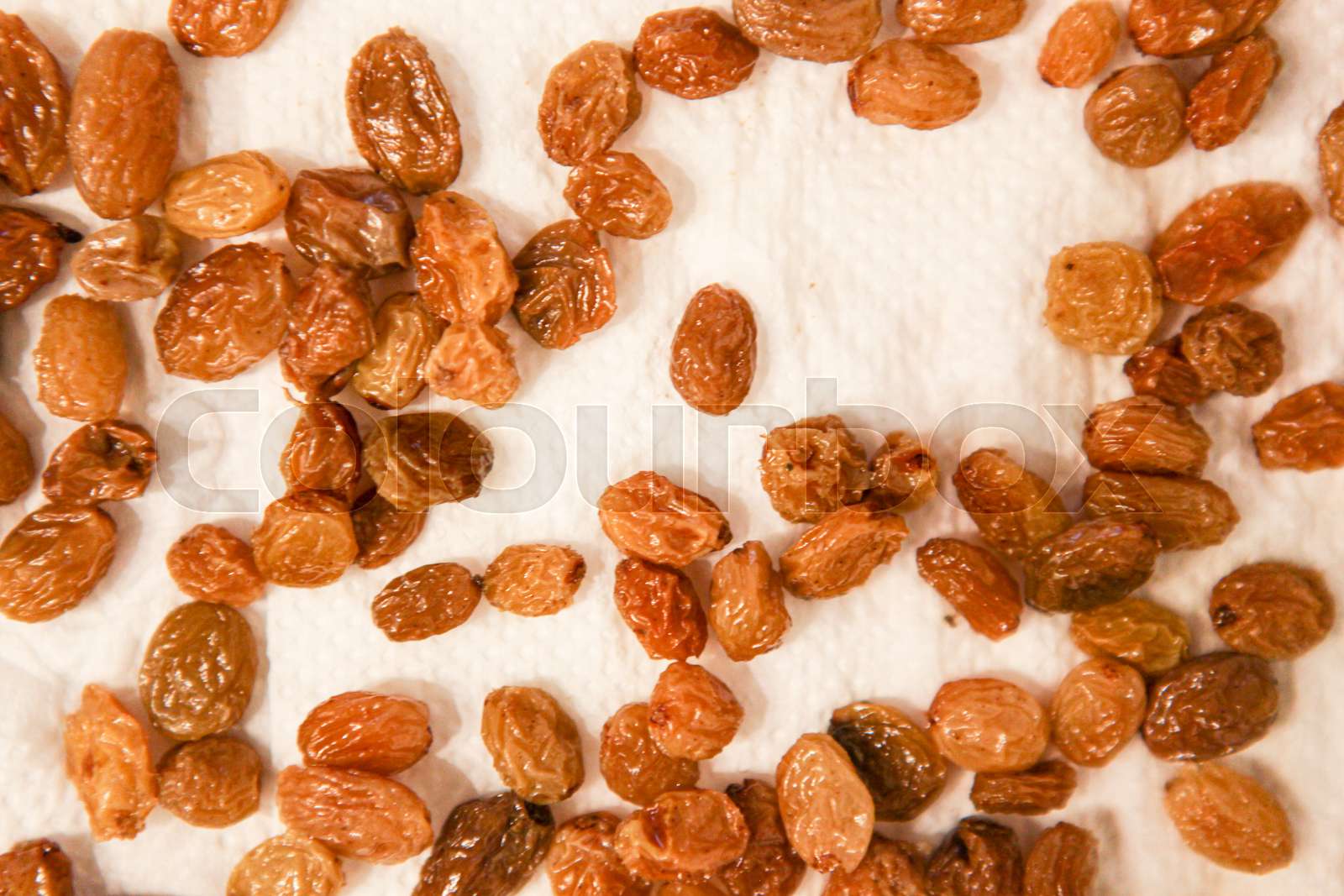 Image of raisins (aka sultanas). The natural sugars in grapes ...