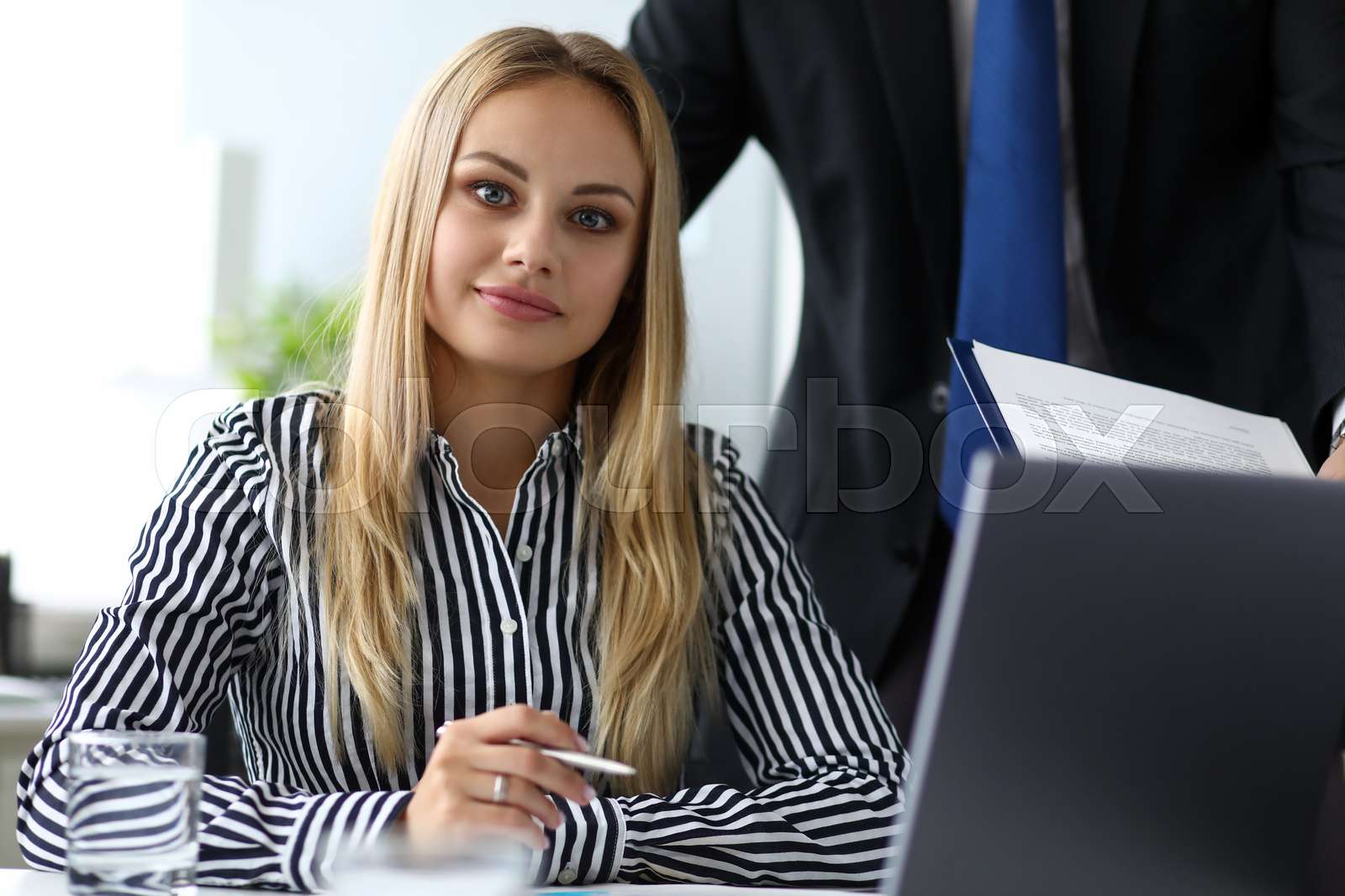 Expert diagnose problem, issuing turnkey solution. | Stock image | Colourbox