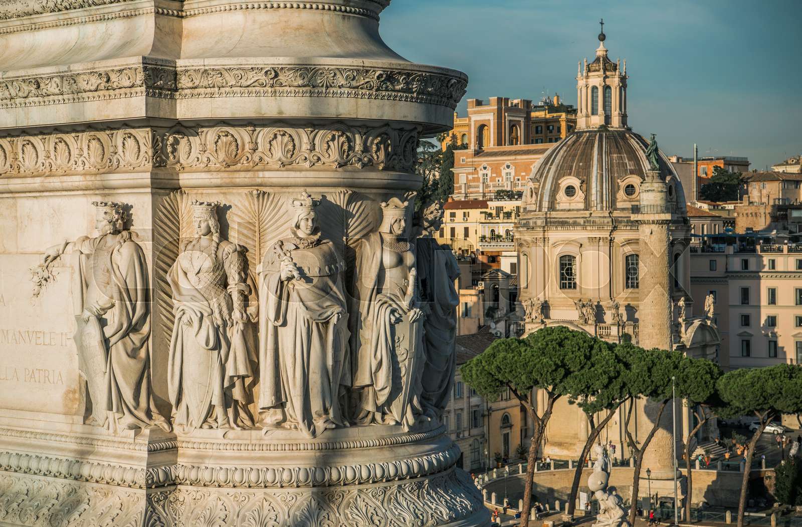 Marble Sculptures On Exterior Of Roman Historical Building. | Stock ...