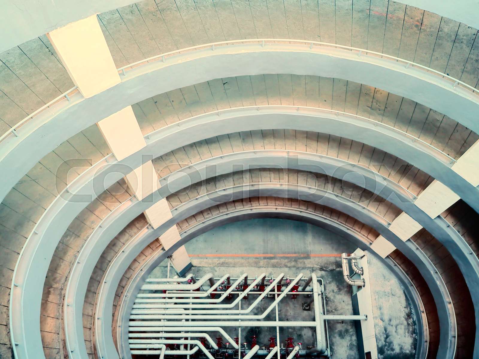 Up-down of the parking lot, Way up - into the building's parking lot ...