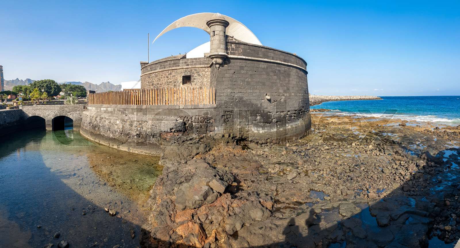 Panoramic image of ancient srone fort on the cliffs at the ocean ...