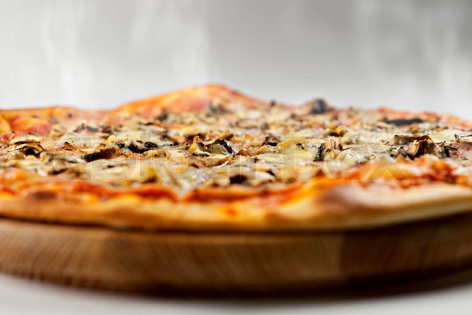 pizza, italienisch, kruste | Stock Bild | Colourbox