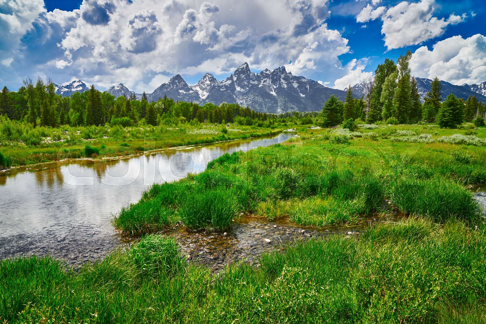 Snake River with the Grand Teton Mountains at Grand Teton National Park ...
