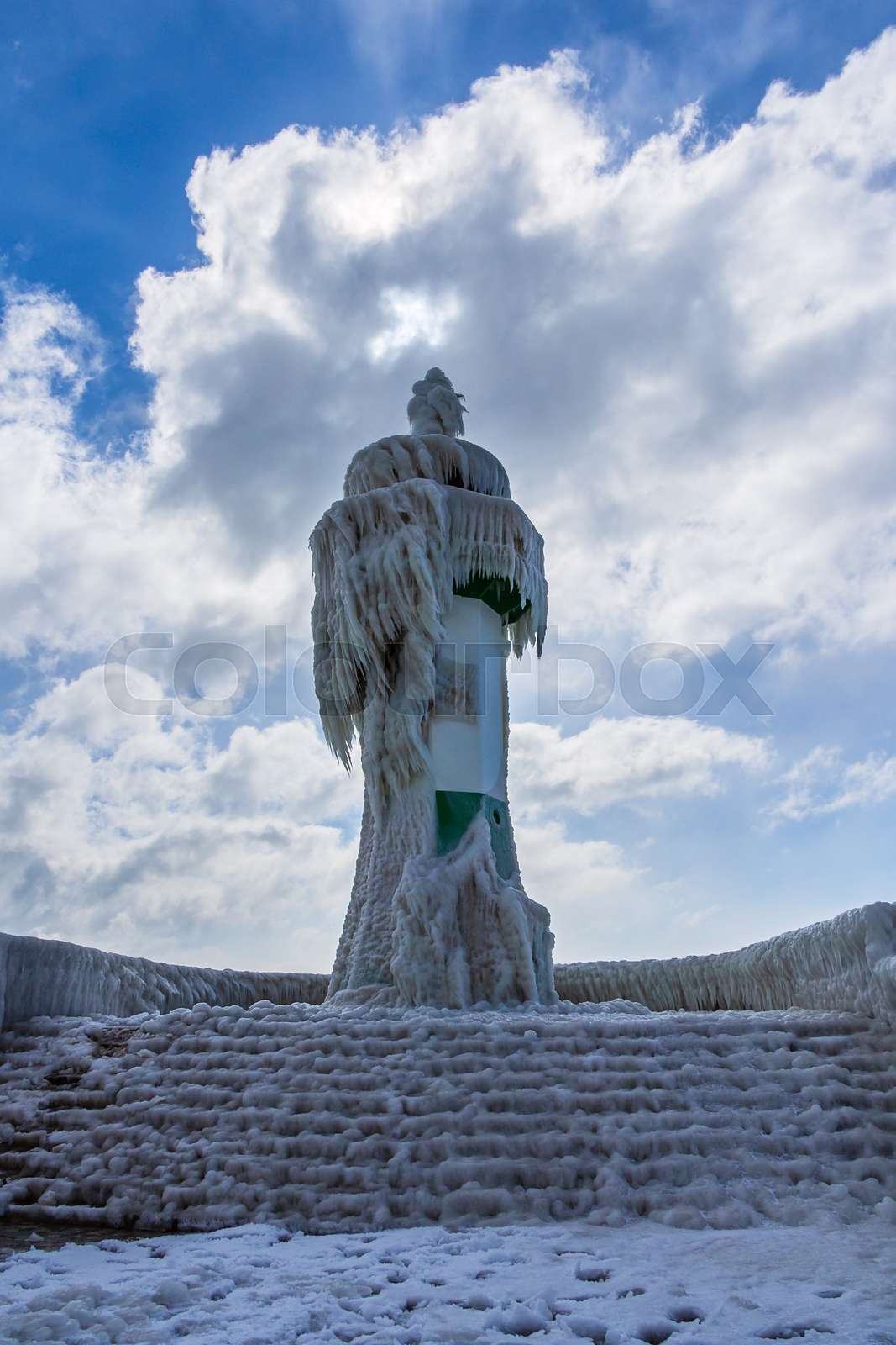 Der Leuchtturm von Sassnitz im Winter | Stock image | Colourbox