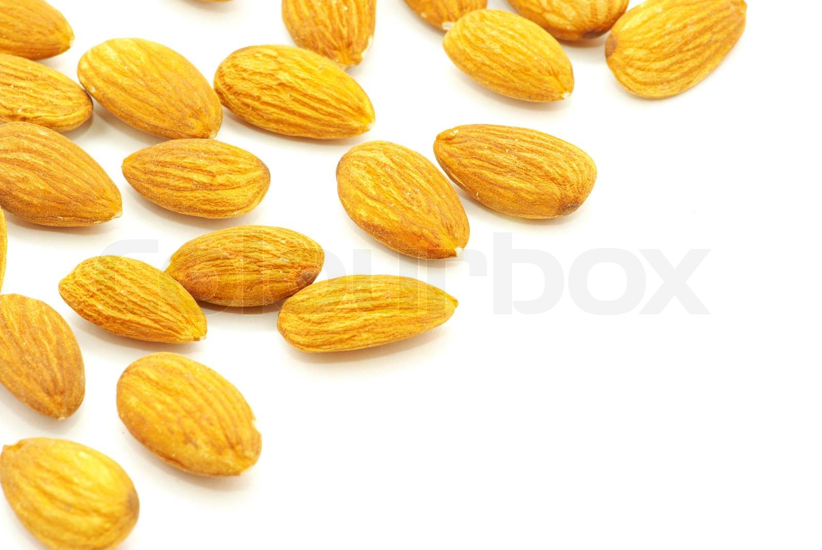 Mandeln Nüsse | Stock Bild | Colourbox