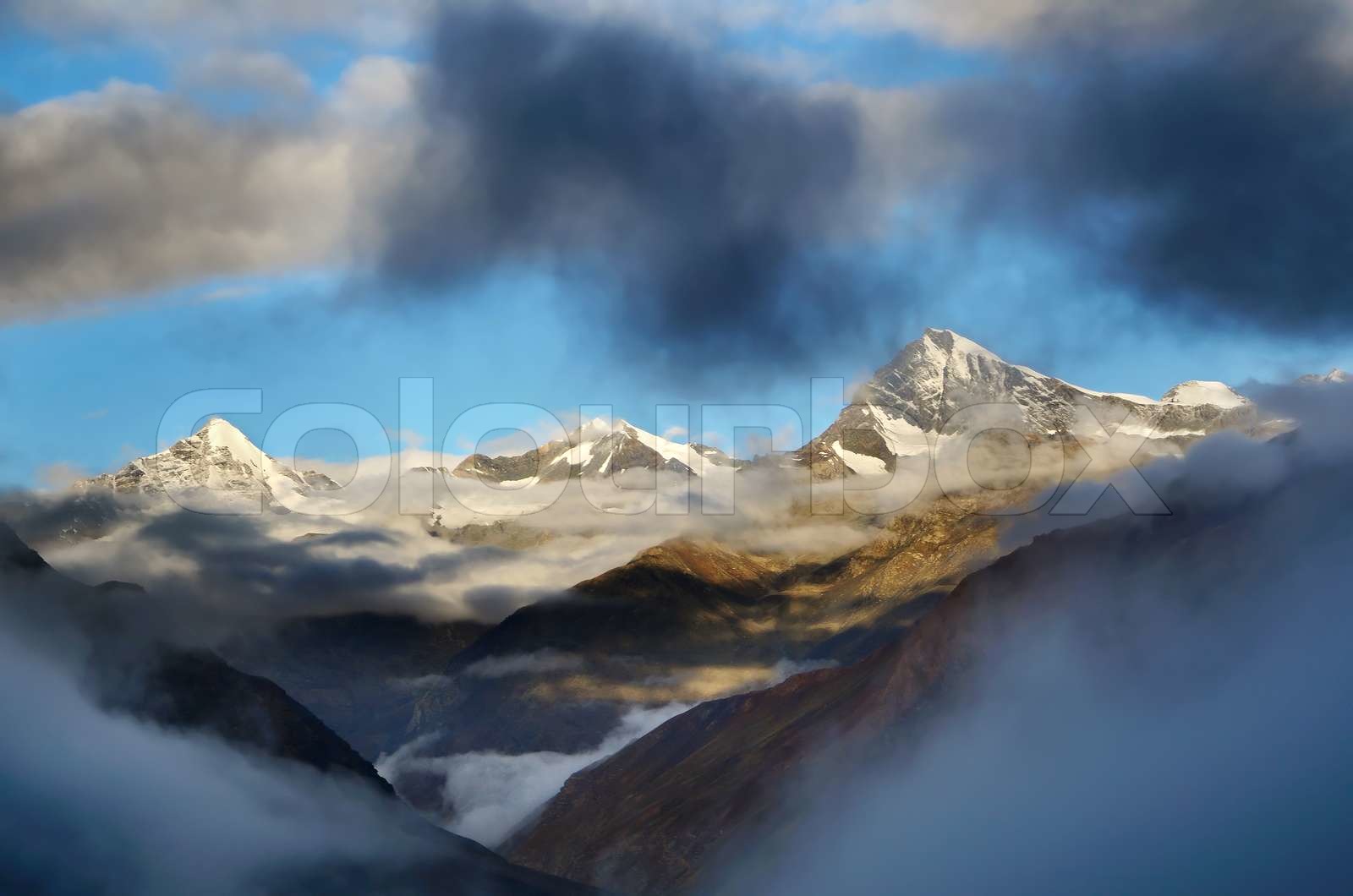 Berge im Himalaya | Stock Bild | Colourbox
