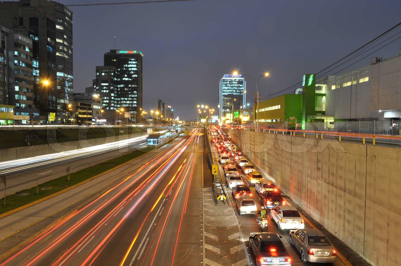 en-que-lugar-te-gustaria-estar-stock-image-colourbox