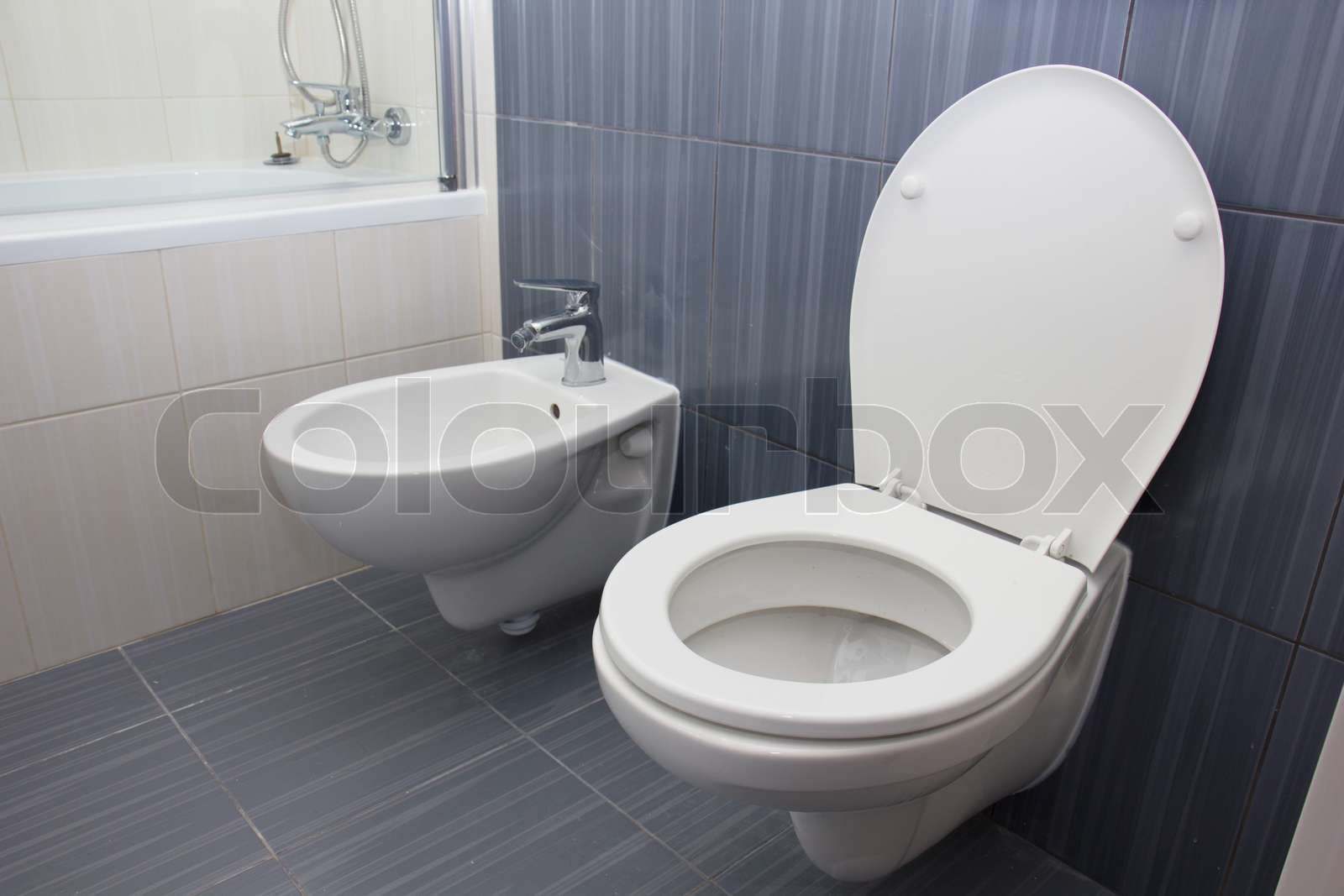 WC im Bad | Stock Bild | Colourbox