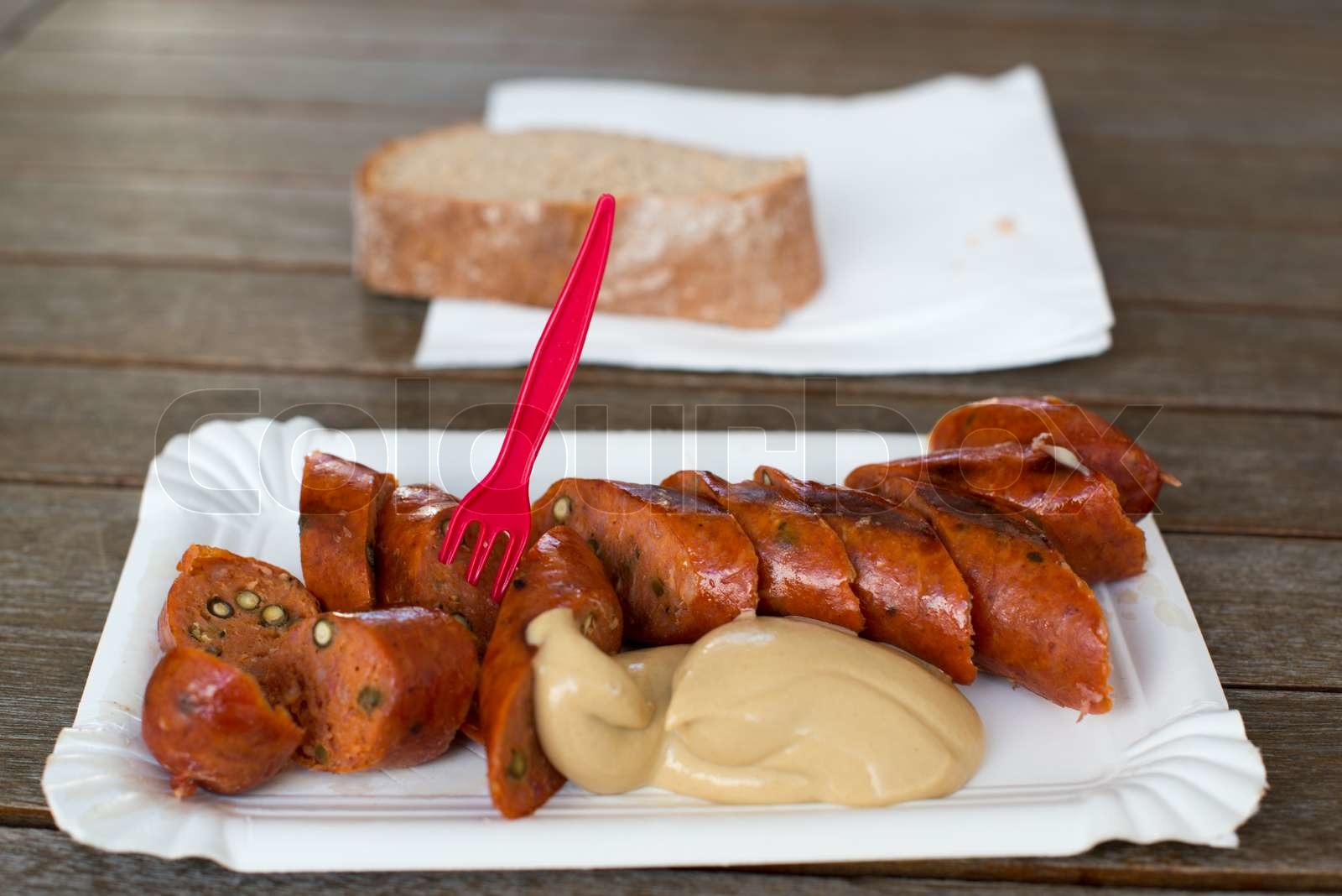 Wurst und Brot | Stock Bild | Colourbox