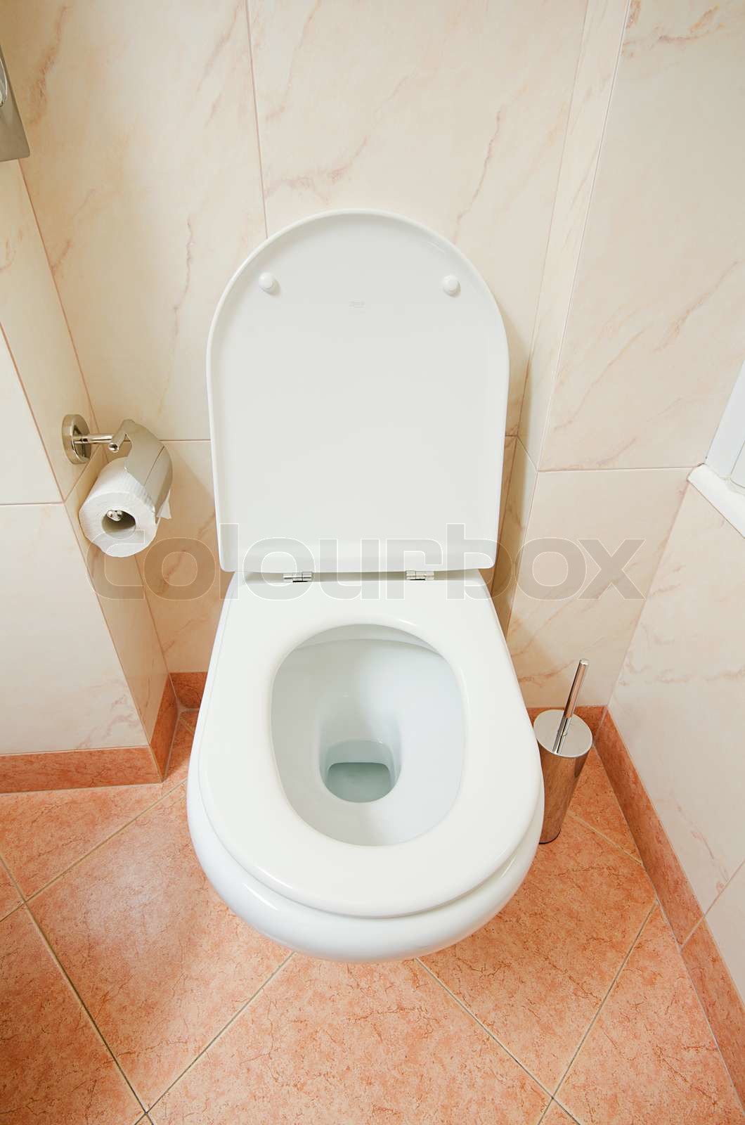 WC im modernen Bad | Stock Bild | Colourbox