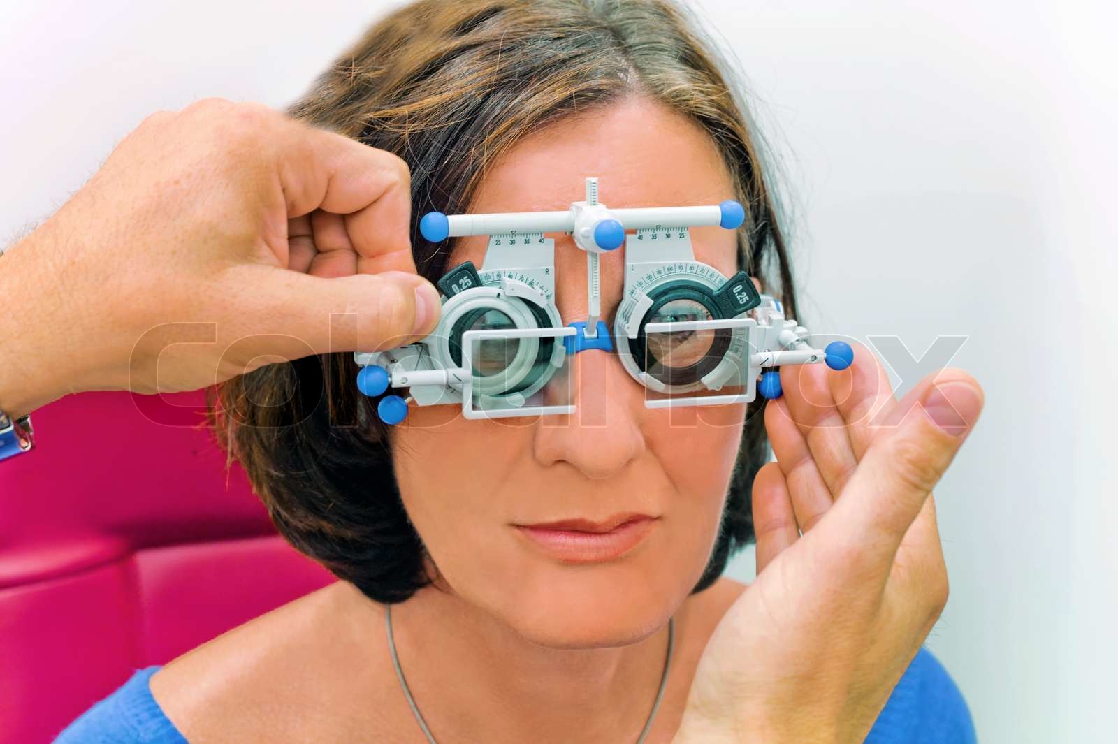vision test at the optician / eye doctor | Stock image | Colourbox