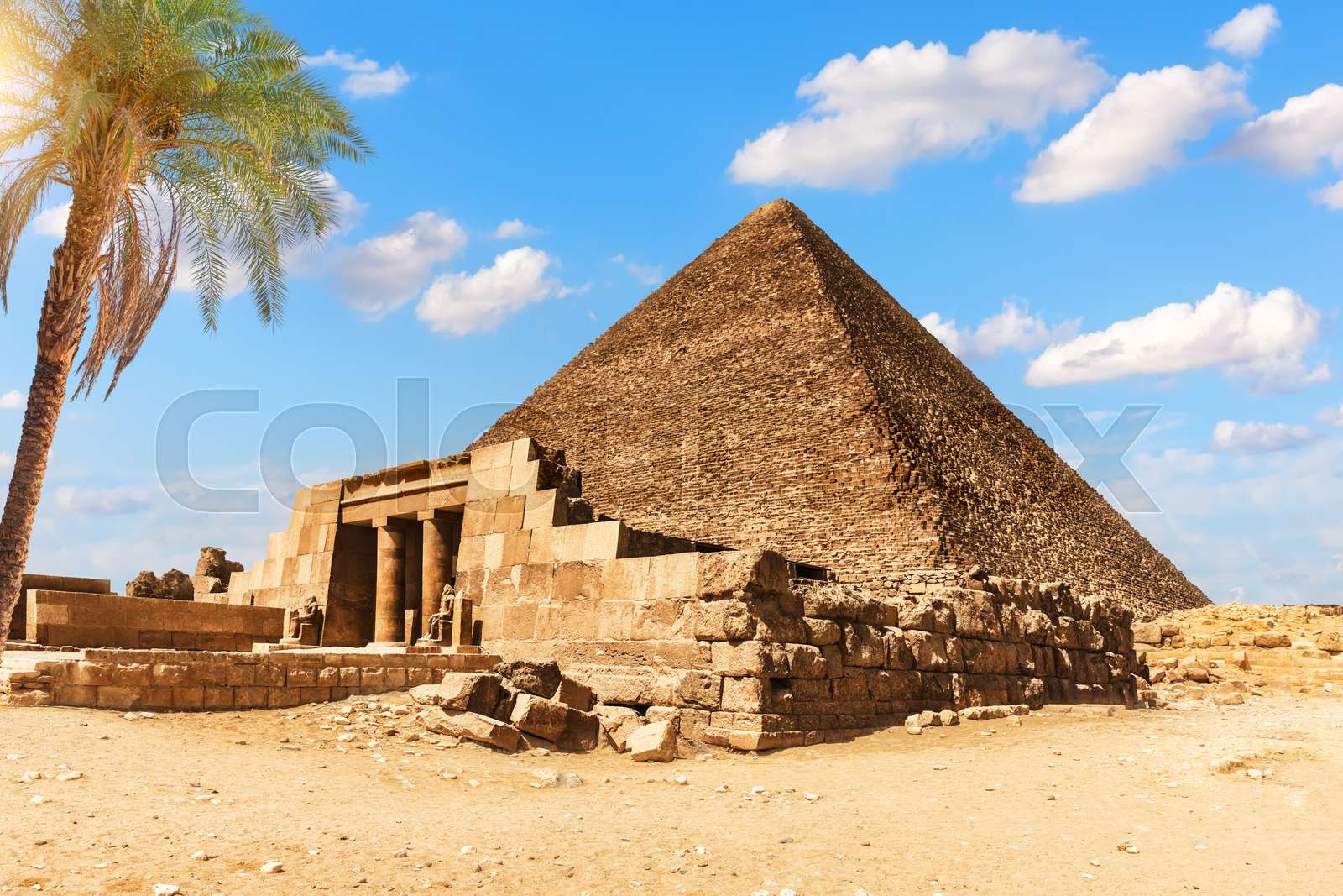 Mastaba of Seshemnefer IV and the Pyramid of Cheops, Egypt, Giza ...