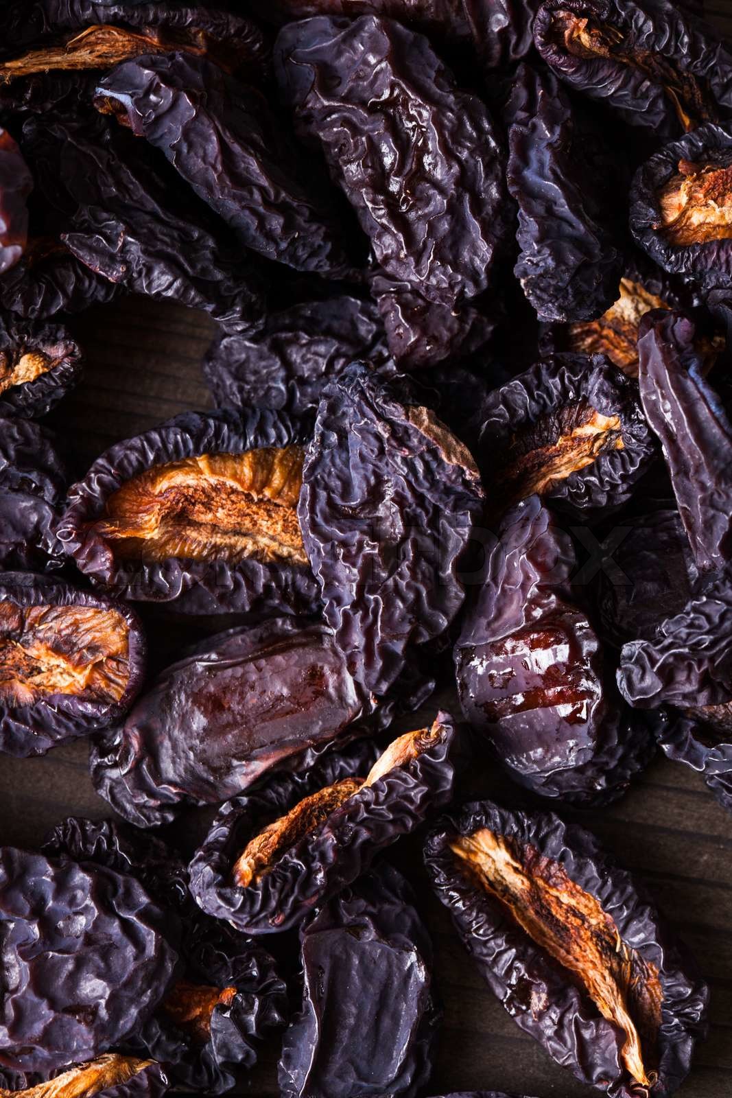 getrocknete Pflaumen | Stock Bild | Colourbox