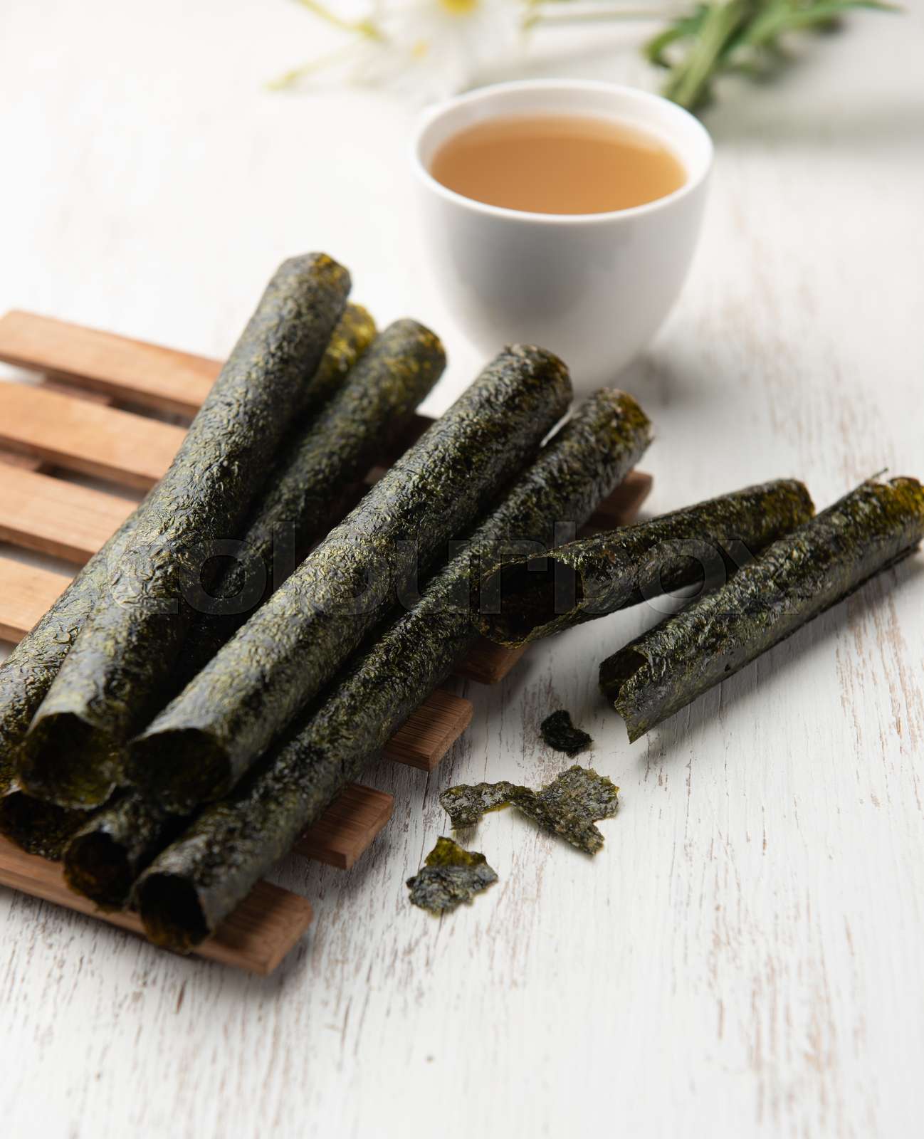 Deep fried seaweed rolls,Snacks, Seaweed, Baked, Dried, Crispy on wood ...