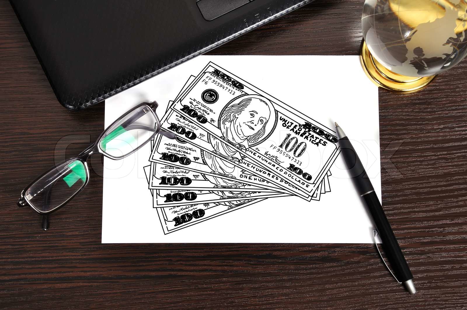 tegning penge på papir | Stock foto | Colourbox