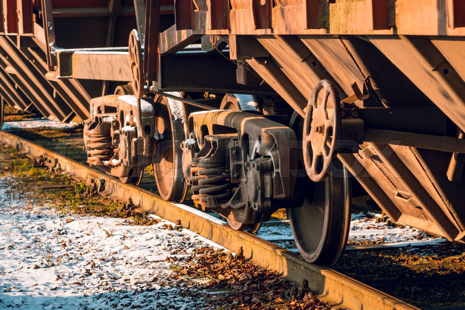 Railway carriage grain carrier for transporting agricultural crops at ...