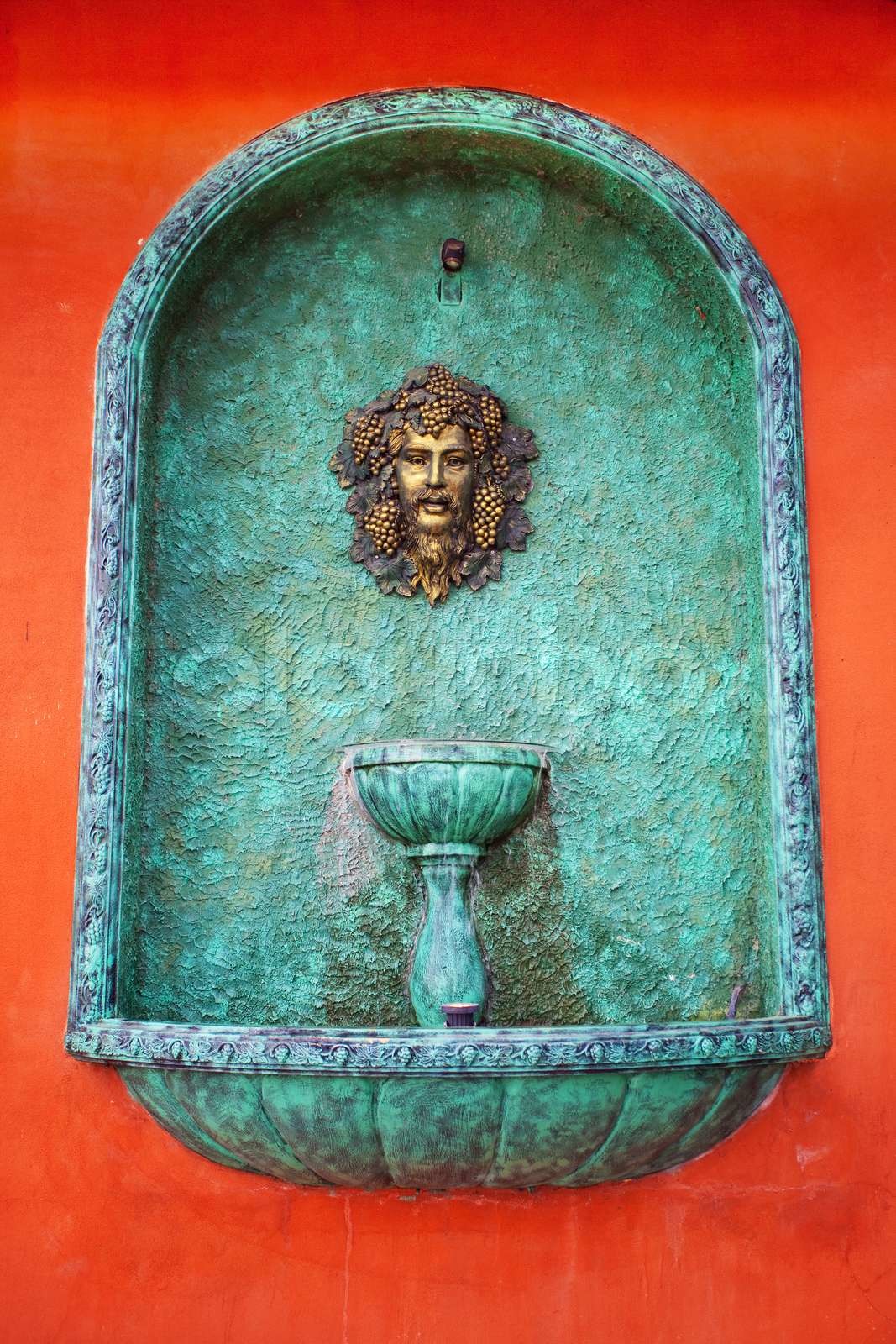 hoved vand springvand | Stock foto | Colourbox