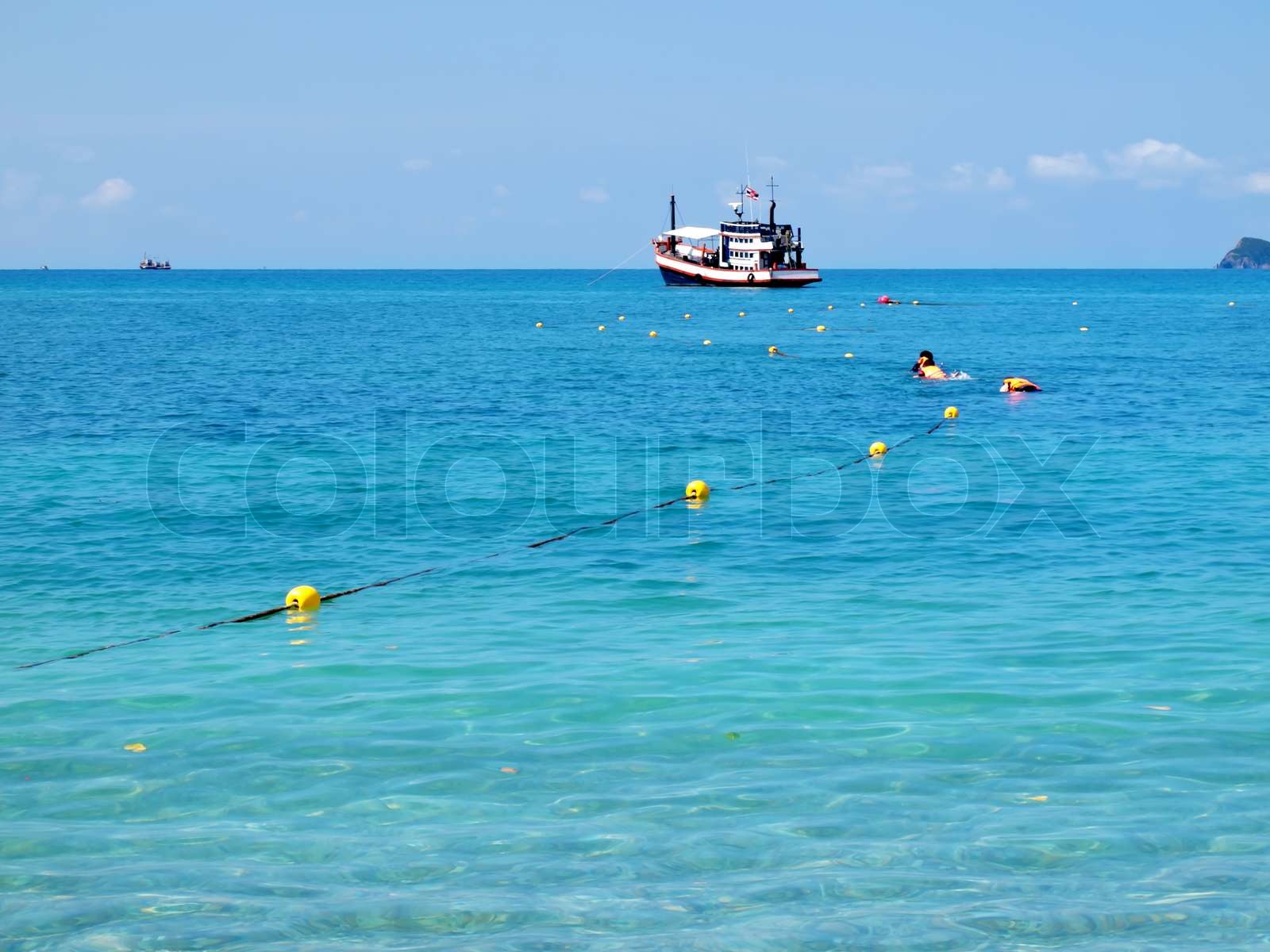 Skindive and cruising | Stock image | Colourbox