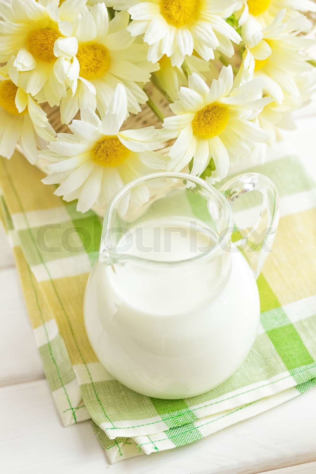 Milch | Stock Bild | Colourbox