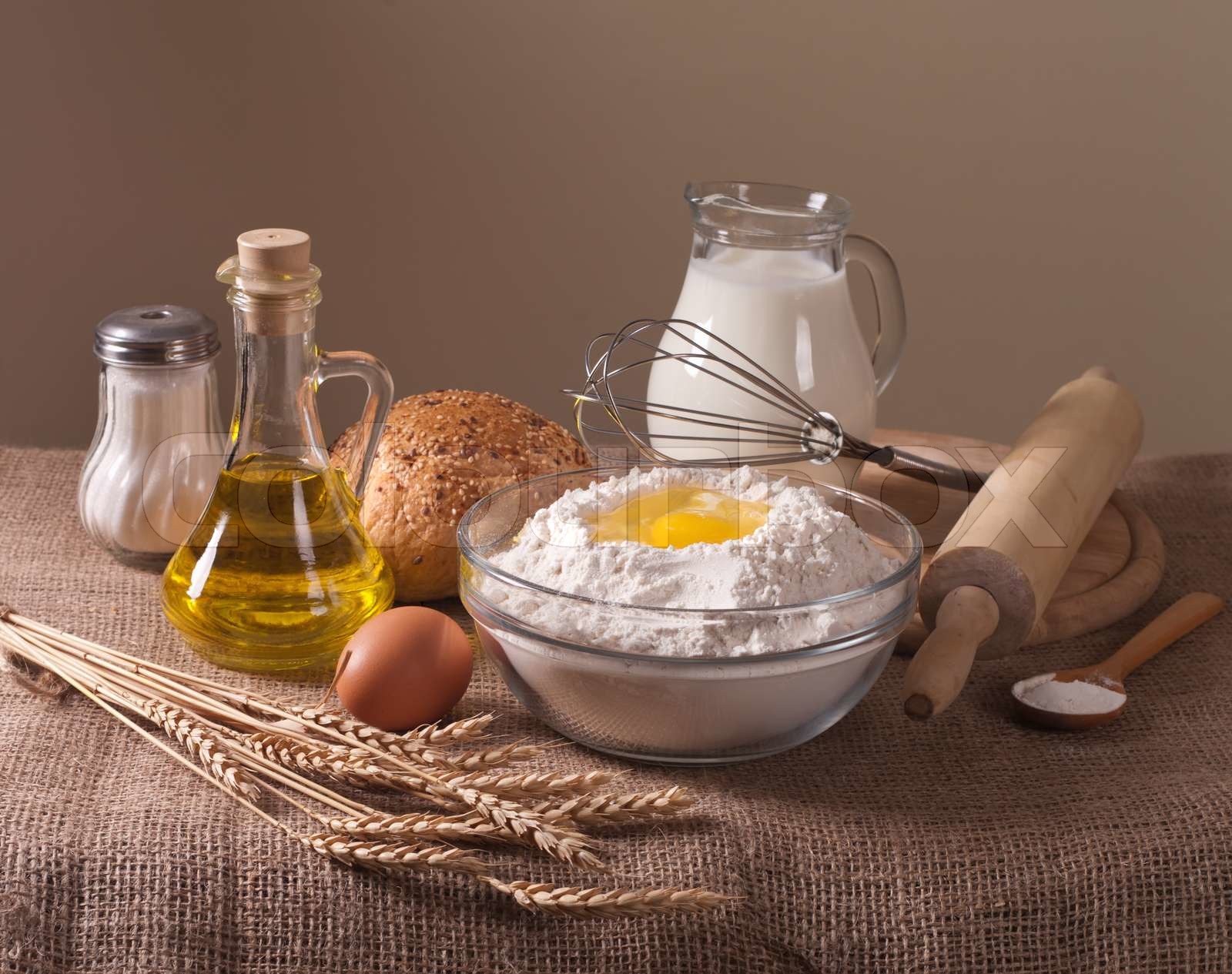 Backen | Stock Bild | Colourbox