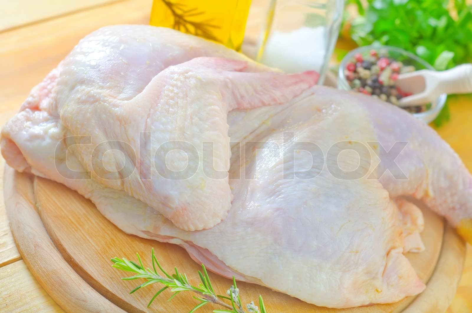 raw chicken | Stock Bild | Colourbox