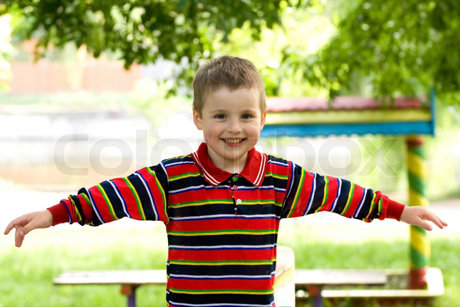 glad barn | Stock foto | Colourbox