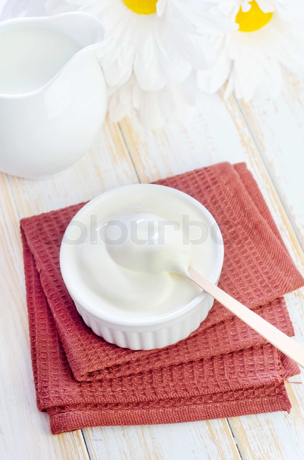 Sauerrahm | Stock Bild | Colourbox