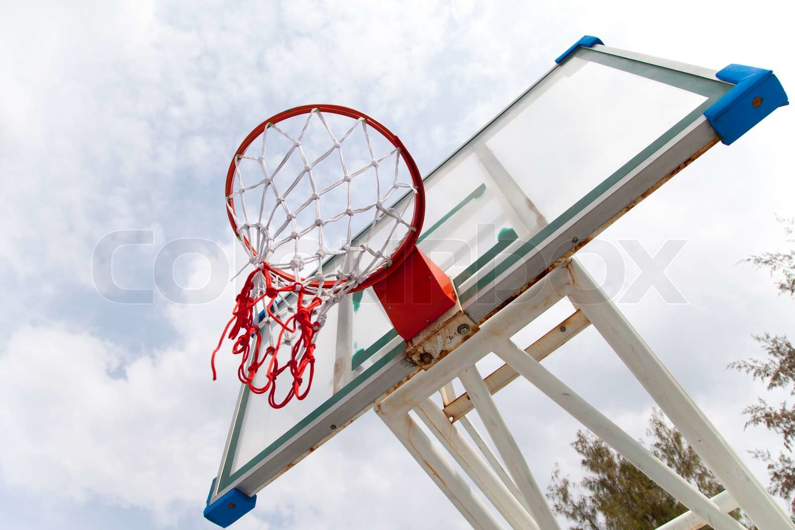 Basketballkorb | Stock Bild | Colourbox