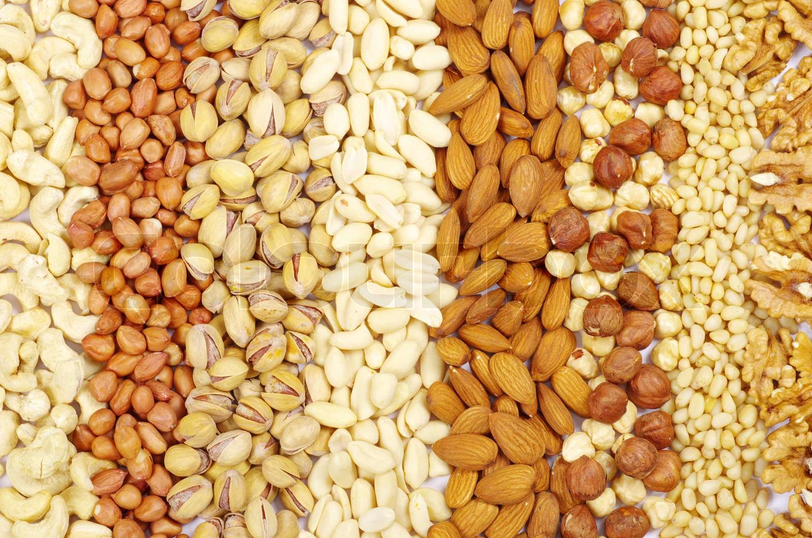 Nüsse | Stock Bild | Colourbox