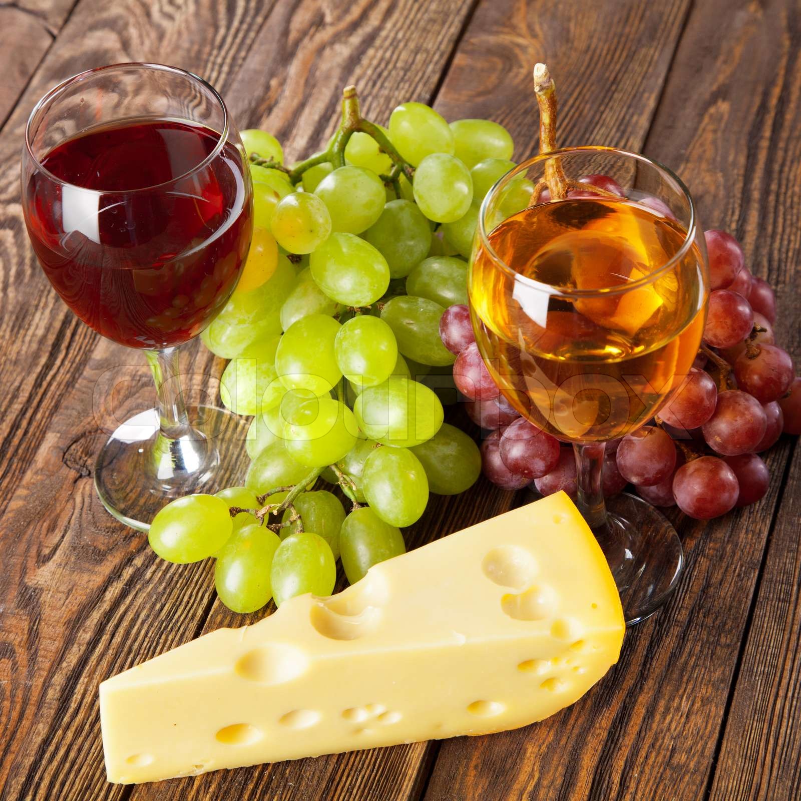 Wein und Trauben | Stock Bild | Colourbox