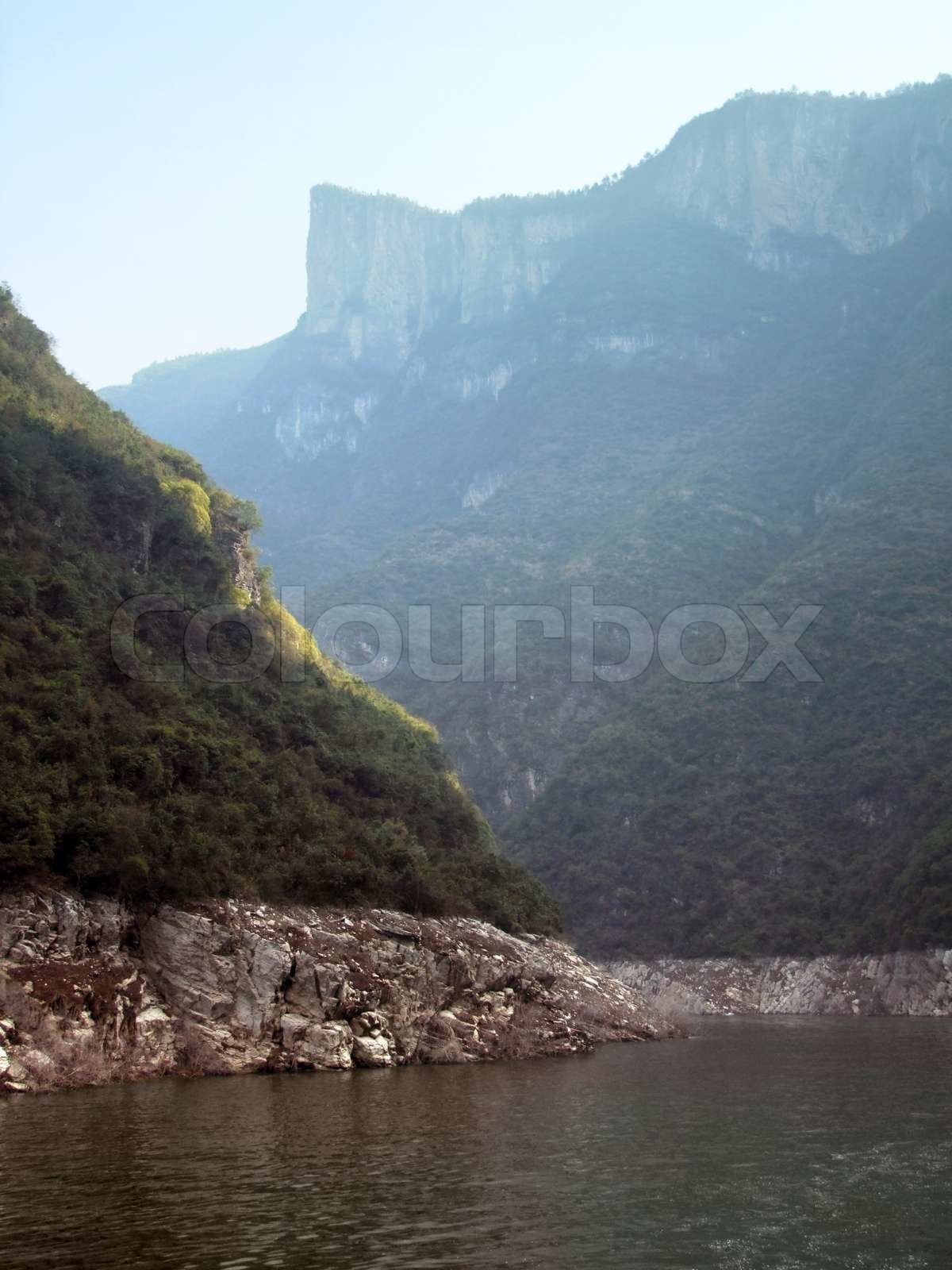 Fluss Shennong Xi in China | Stock Bild | Colourbox