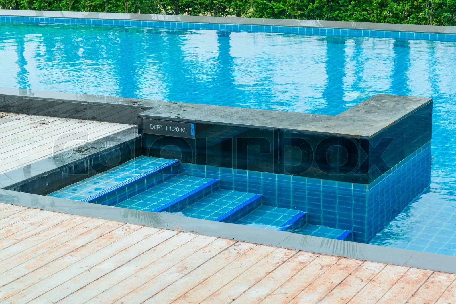 Pool | Stock Bild | Colourbox