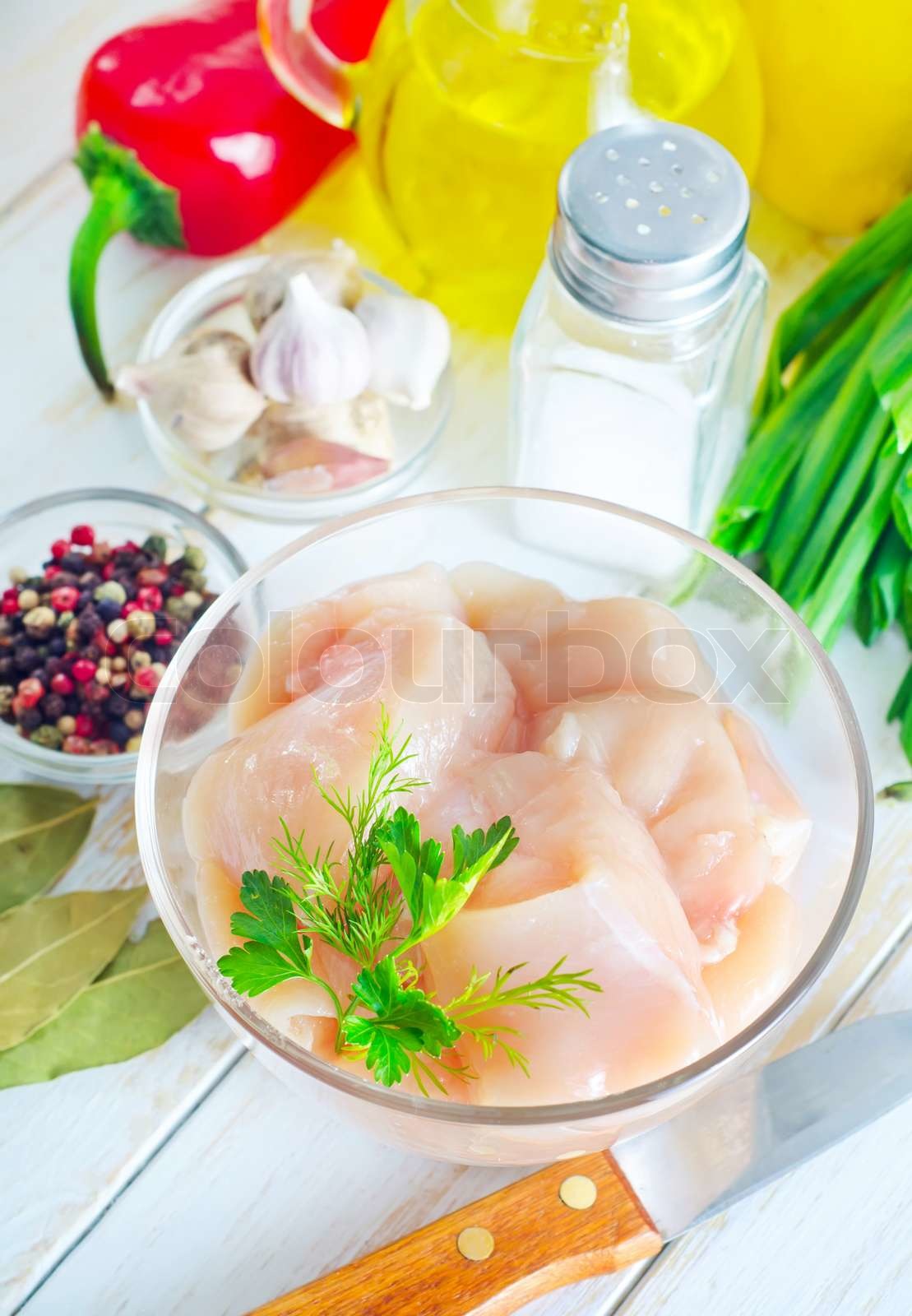 Raw chicken | Stock Bild | Colourbox