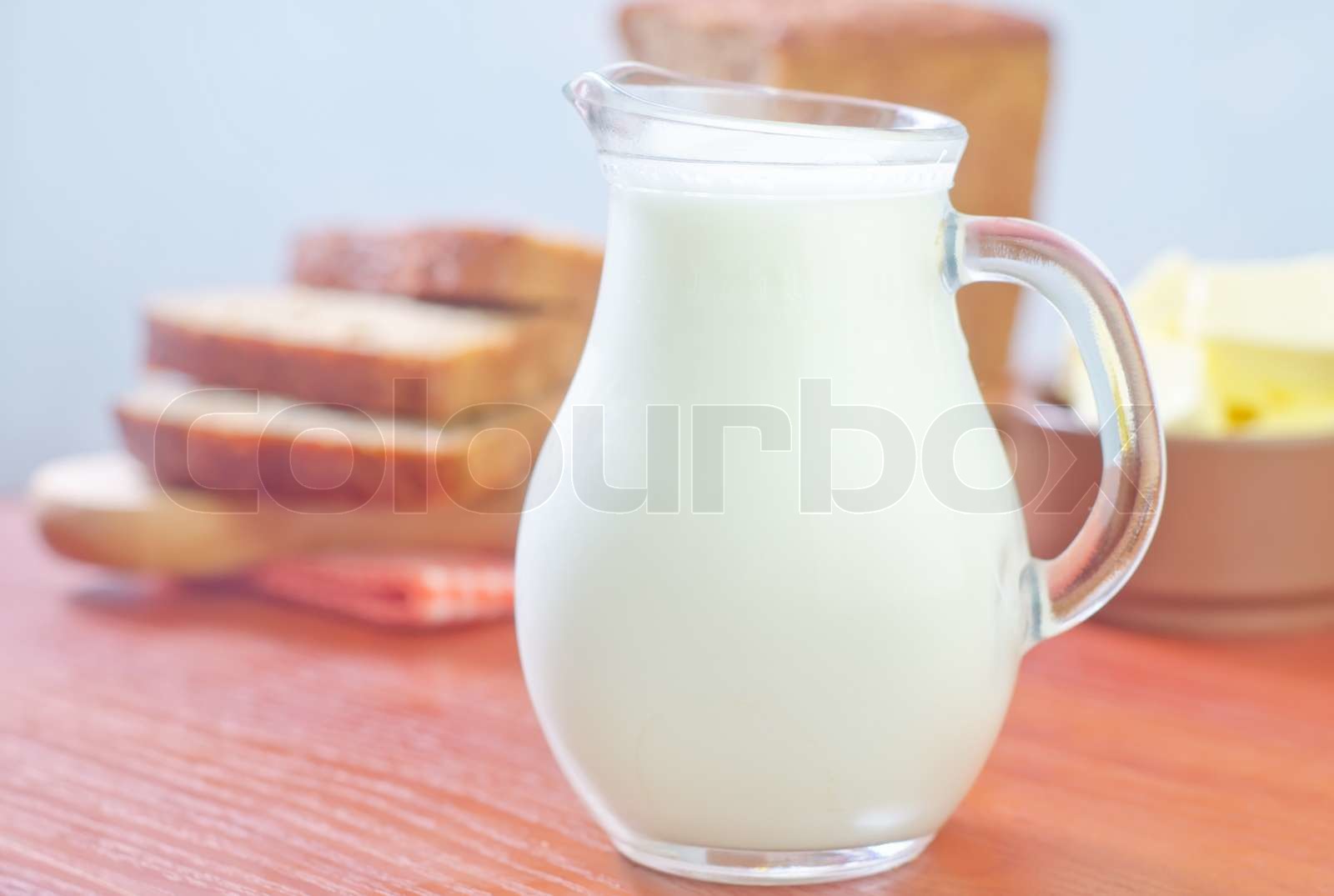 Milch | Stock Bild | Colourbox