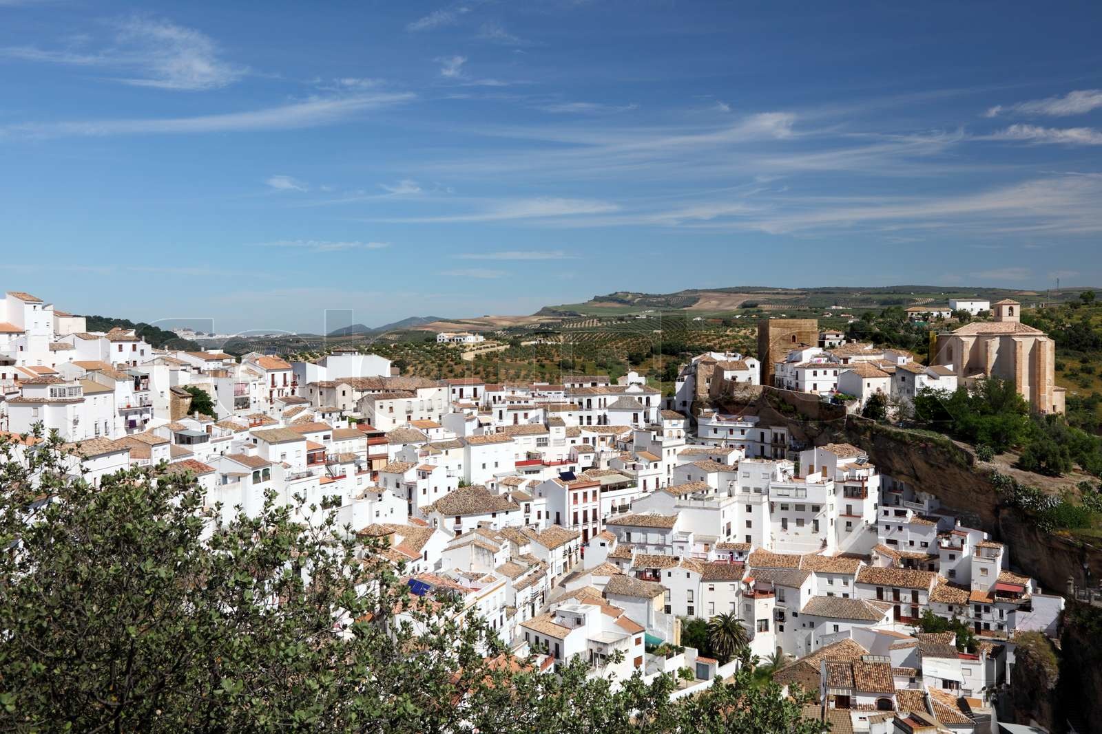 Weißes Dorf Setenil de las Bodegas , Andalusien Spanien | Stock Bild ...