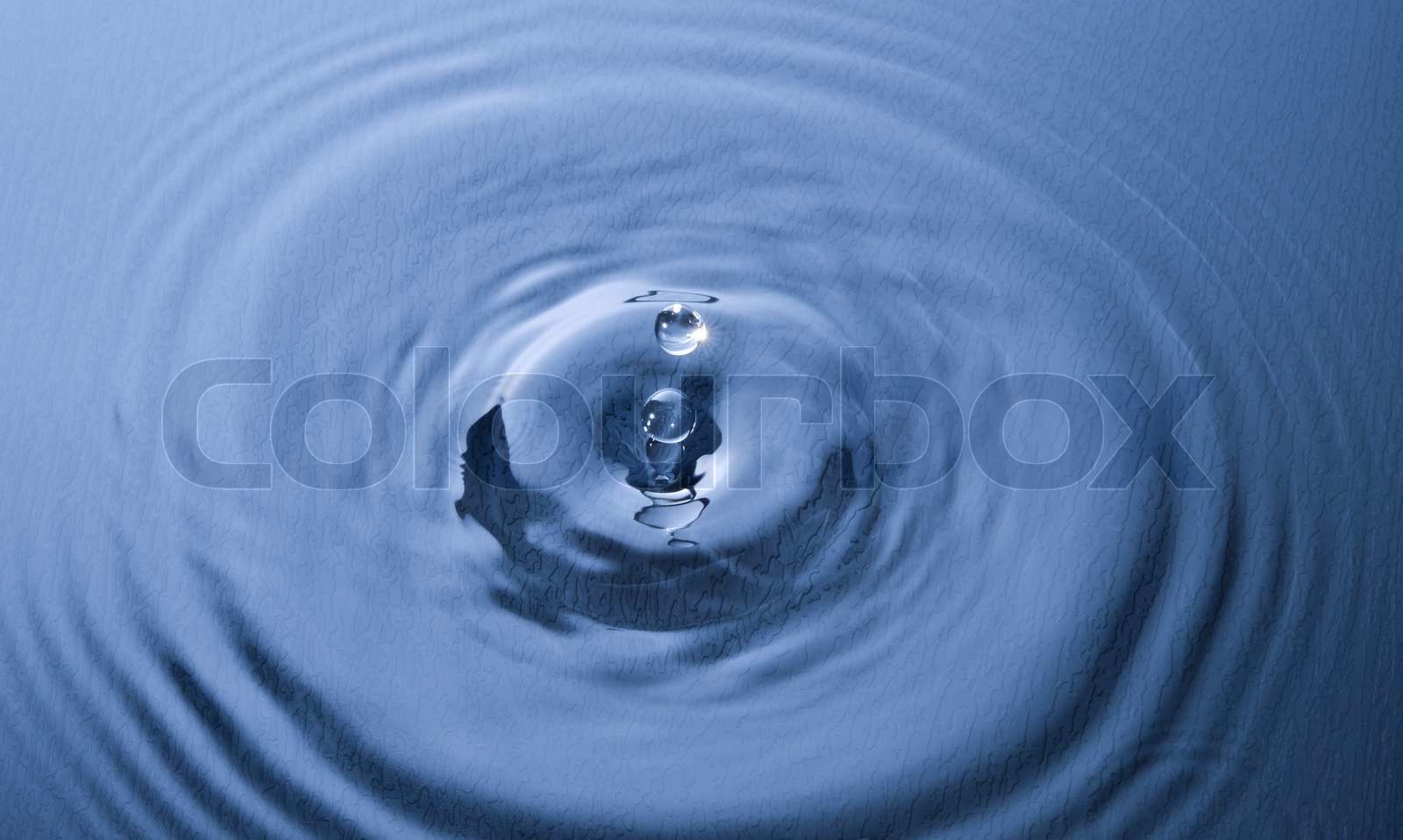Wassertropfen | Stock Bild | Colourbox