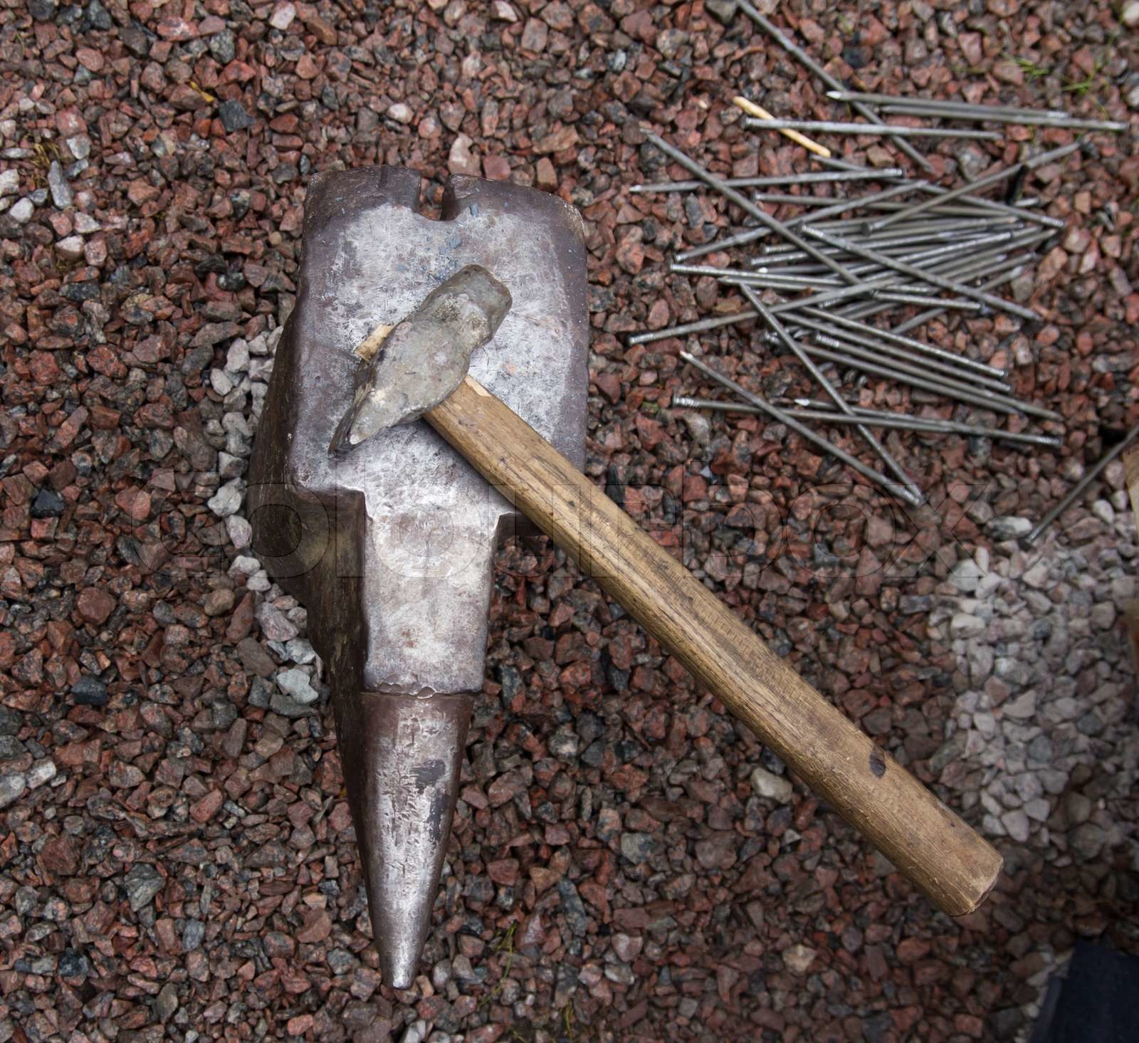 Hammer-Amboss | Stock Bild | Colourbox