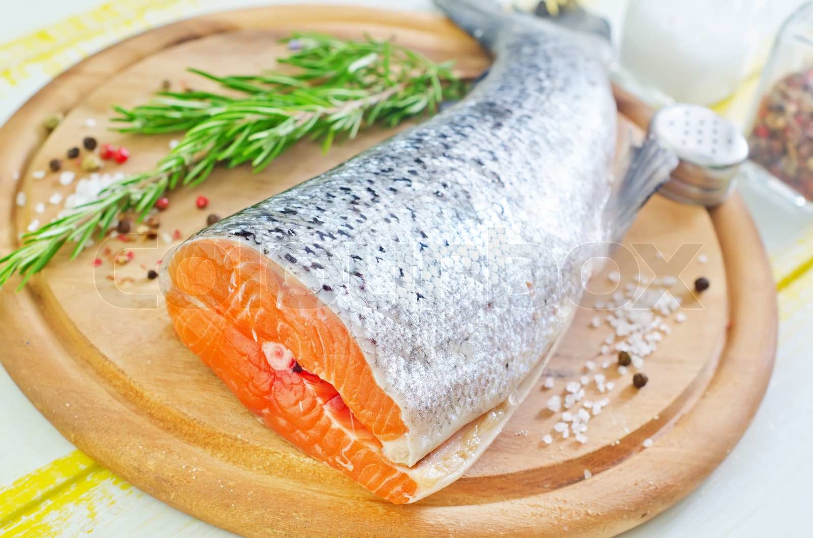 rohem Fisch | Stock Bild | Colourbox