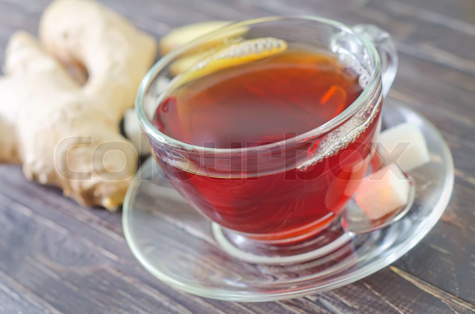 Tee mit Ingwer und Zucker | Stock Bild | Colourbox