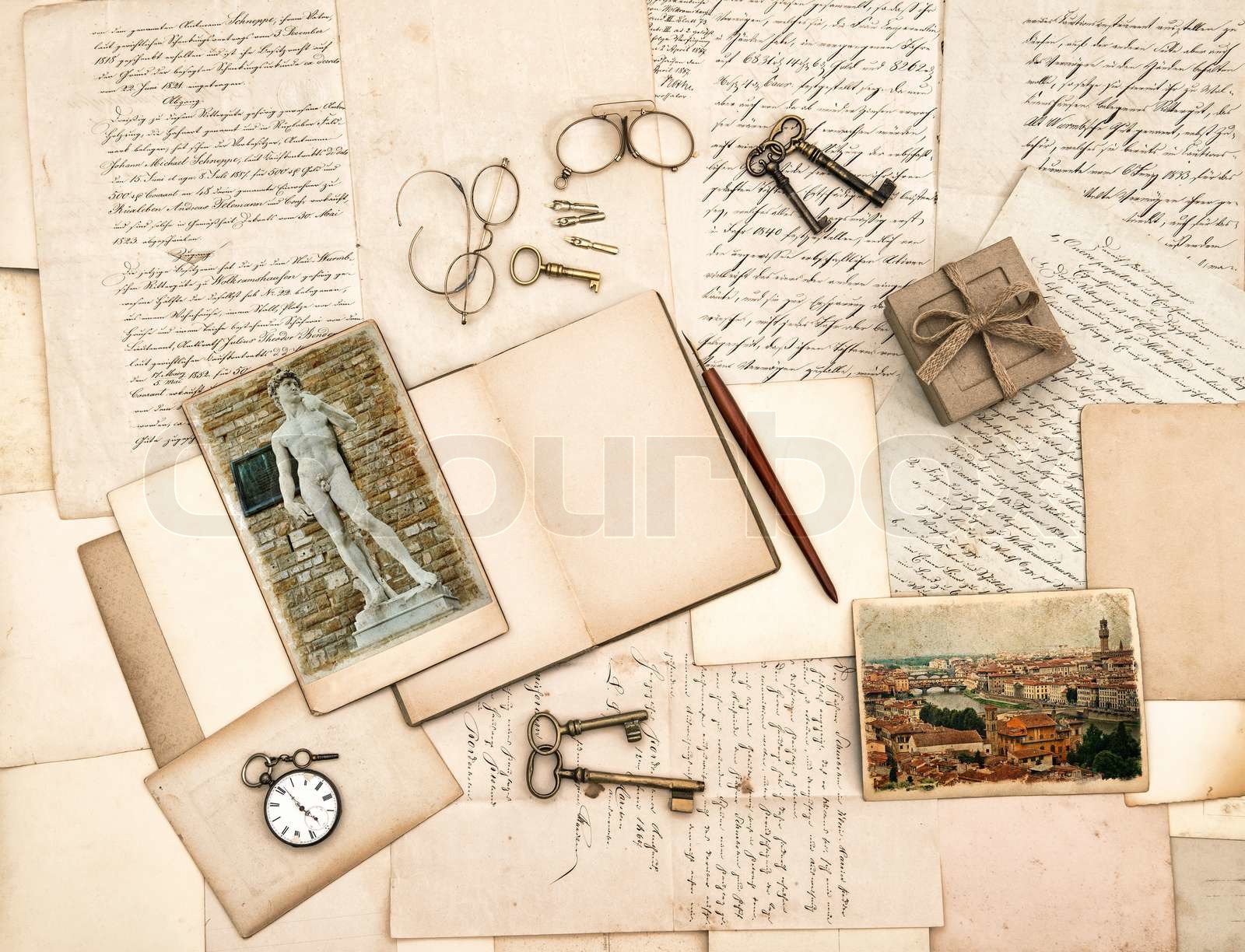 alte Briefe , Vintage-Accessoires , Tagebuch und Fotos aus Florenz ...