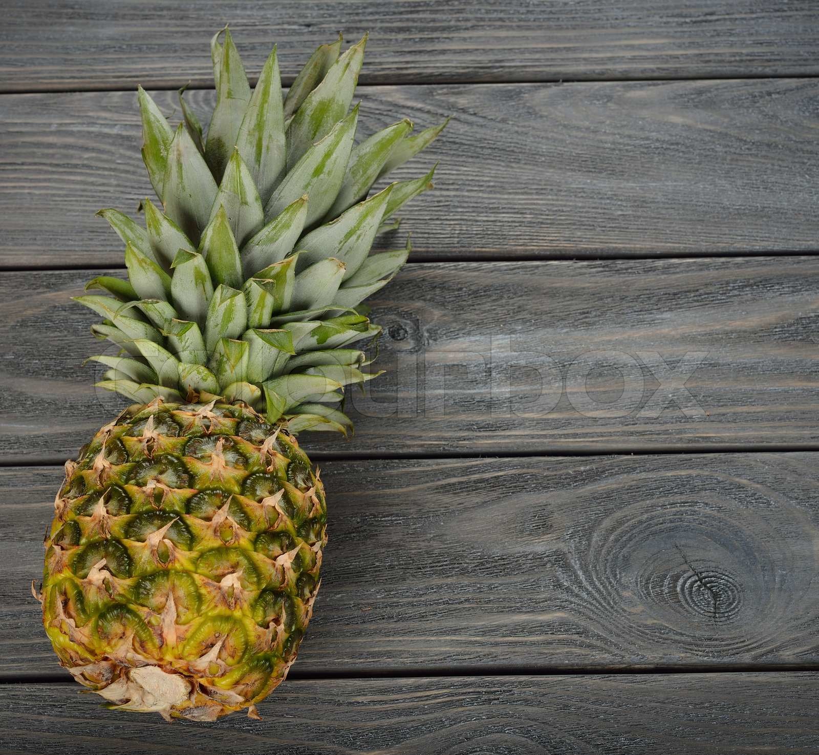 Ananas | Stock Bild | Colourbox