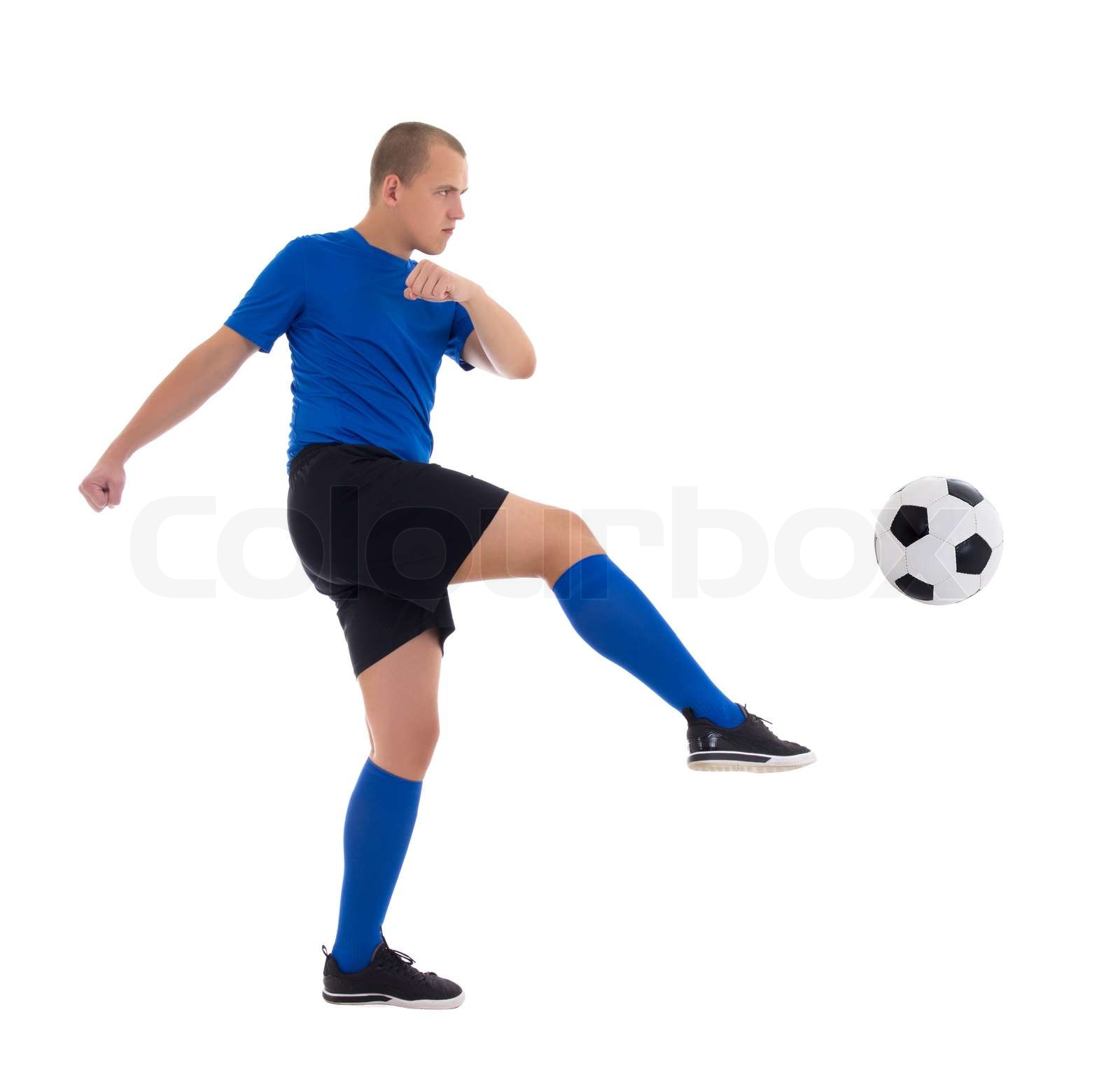 profil billede af fodboldspiller i blå sparke bold isoleret på hvid ...
