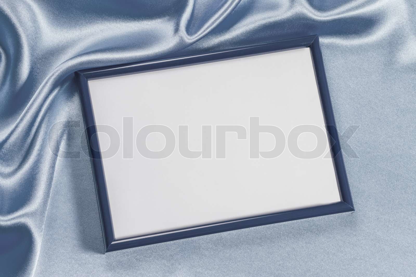 Delikat silke baggrund med ramme til foto | Stock foto | Colourbox