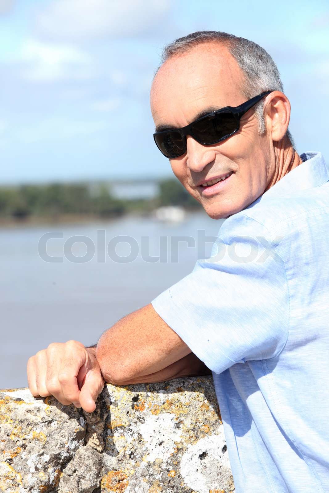 Rentner im Urlaub | Stock Bild | Colourbox