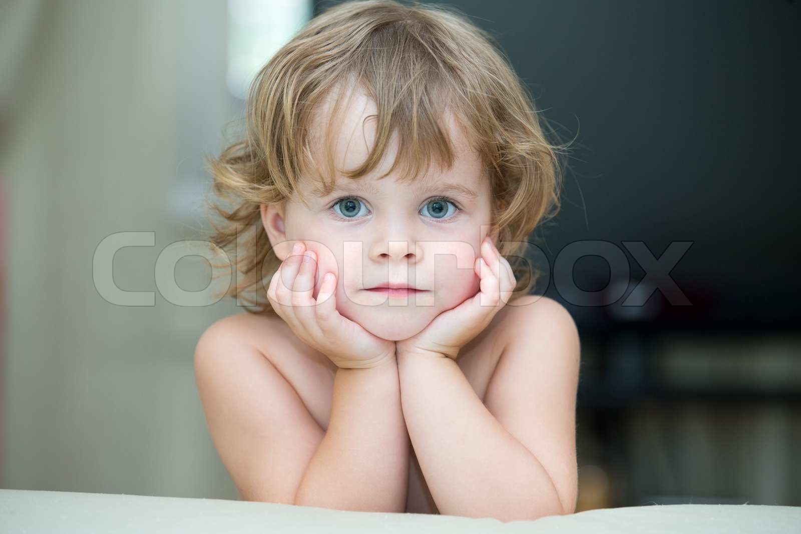 kid | Stock Bild | Colourbox