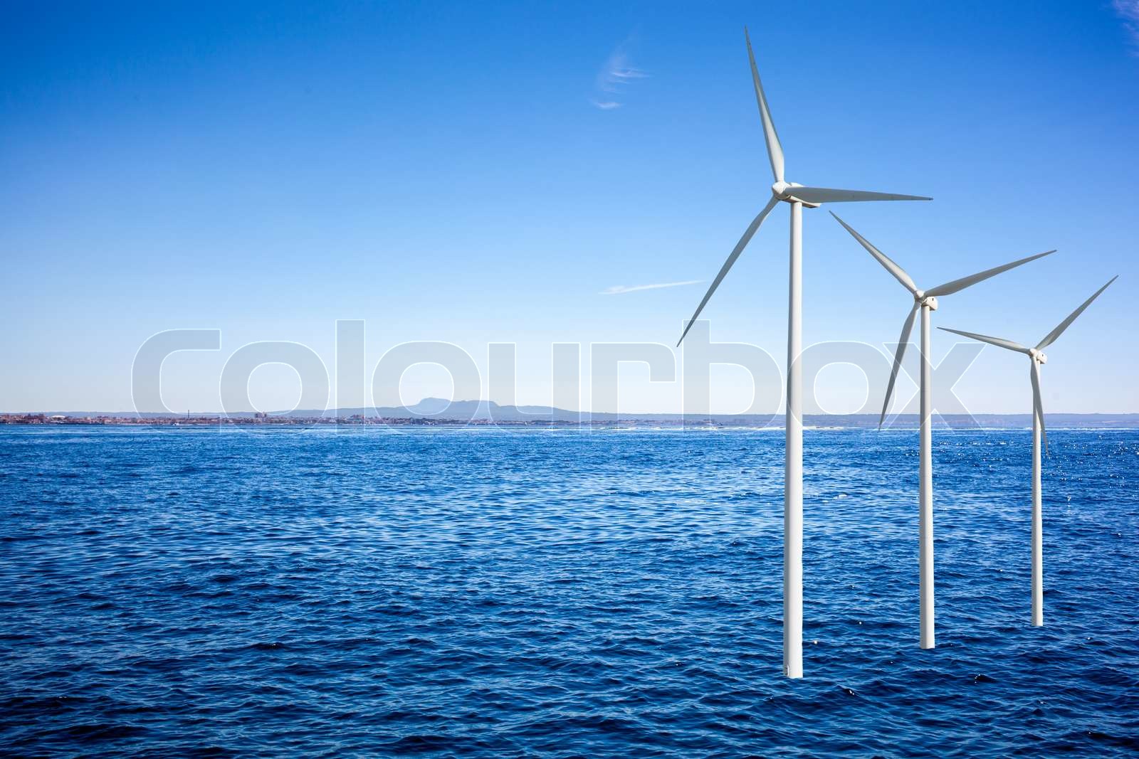 Wind -Generatoren Turbinen im Meer | Stock Bild | Colourbox